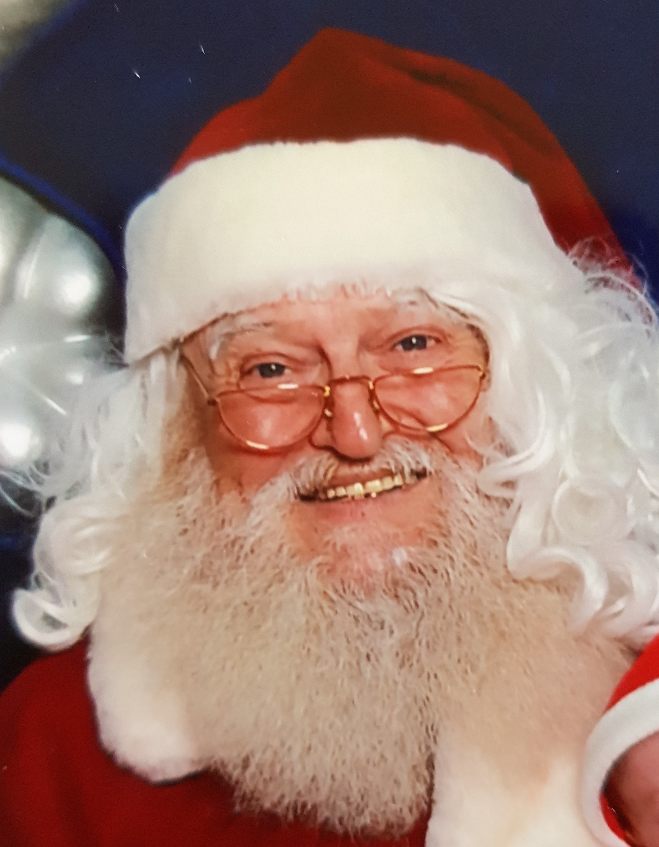 Father Christmas, Ric Lasslett. – HuG